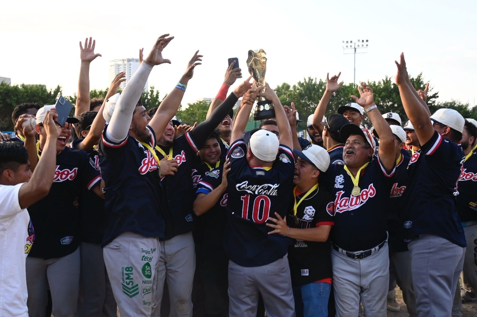 Jaibos de Sayulita campeones de la Linabe por primera vez